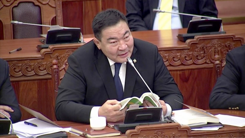 Б Бат Эрдэнэ Хөгжлийн банкнаас авсан зээлээр хэрэгжүүлж байгаа төслийг газар дээр нь очиж шалгах